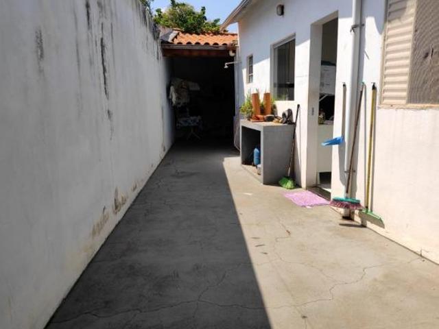 Casa para venda em Centro, Nepomuceno