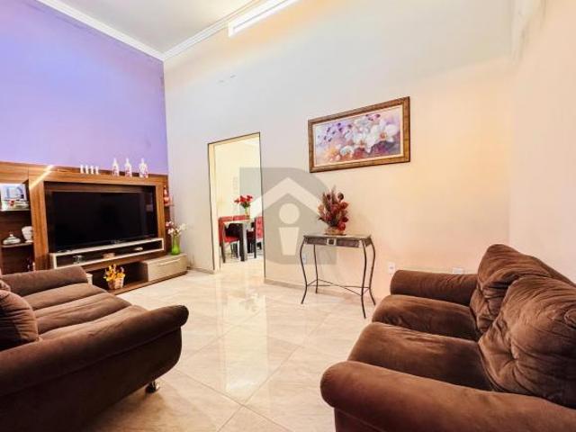 Casa para venda em Centro, Alfenas