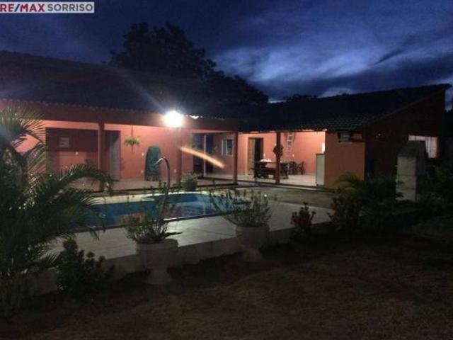 Casa para venda em Centro, Aruanã