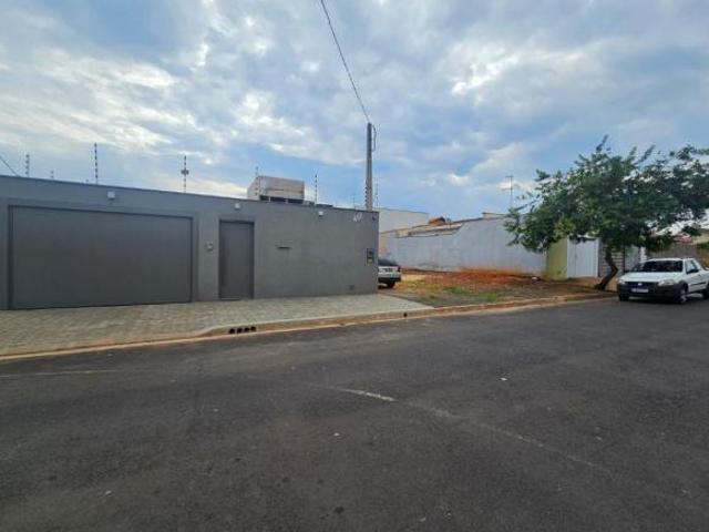 Casa para venda em centro com 2 quartos, sendo 2 suítes, 127m²
