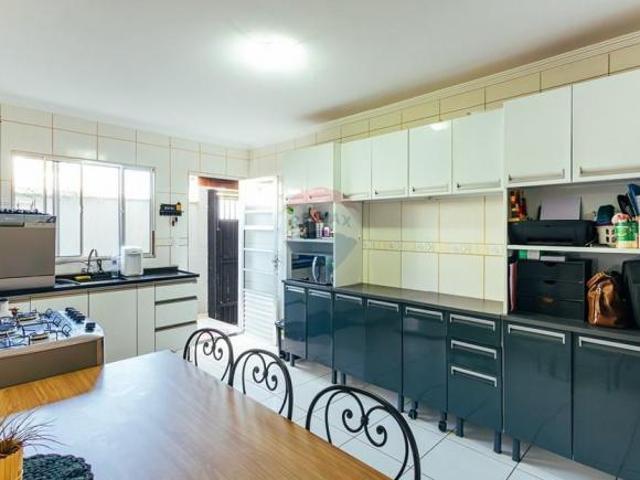 Casa para venda em Centro de 141.23m² com 3 Quartos, 1 Suite e 2 Garagens