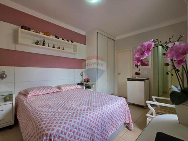 Casa para venda em Centro de 153.00m² com 3 Quartos, 2 Suites e 2 Garagens