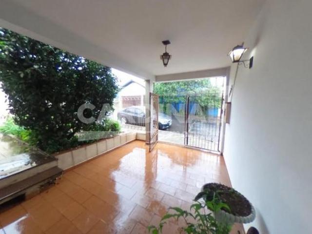 Casa para venda em Centro de 157.00m² com 3 Quartos e 2 Garagens