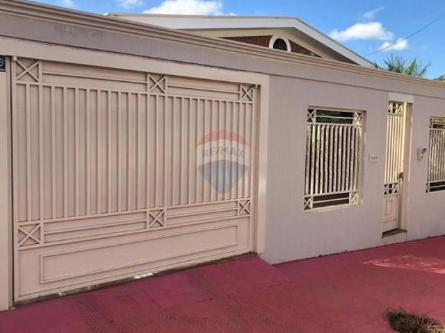 Casa para venda em Centro de 154.17m² com 3 Quartos e 3 Garagens