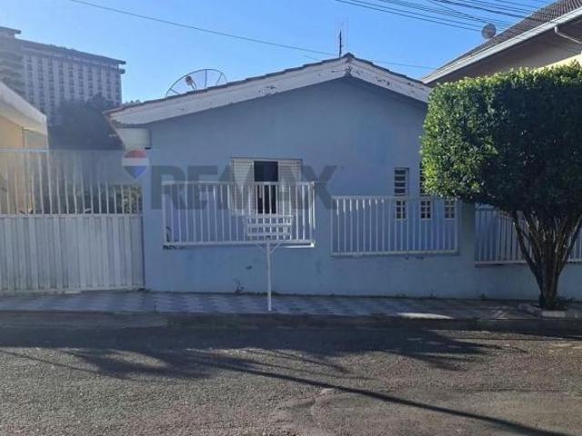 Casa para venda em Centro de 159.00m² com 4 Quartos, 2 Suites e 5 Garagens