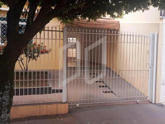 Casa para venda em Centro de 160.00m² com 3 Quartos e 1 Garagem