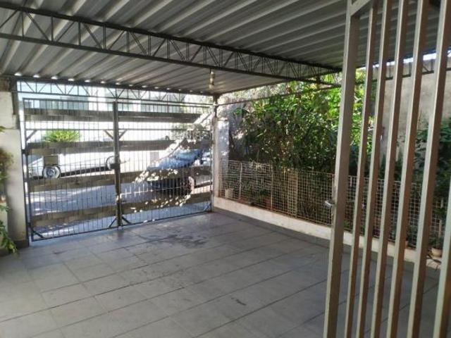 Casa para venda em Centro de 160.00m² com 3 Quartos e 3 Garagens