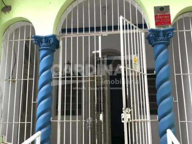 Casa para venda em Centro de 160.00m² com 3 Quartos e 6 Garagens