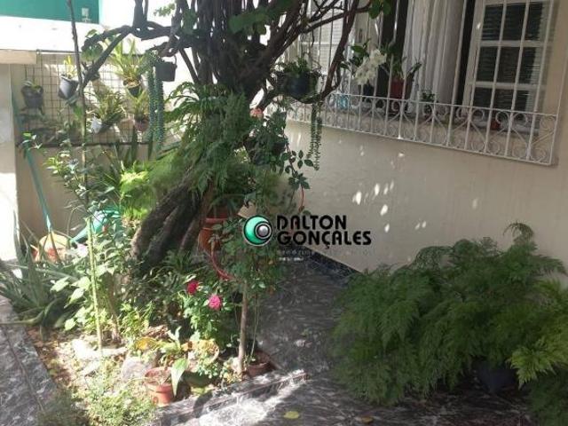 Casa para venda em Centro de 162.00m² com 3 Quartos e 1 Garagem