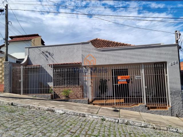 Casa para venda em Centro em Cruzeiro São Paulo de 167.00m² com 4 Quartos e 1 Suíte