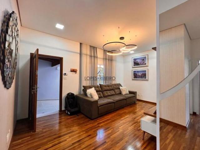 Casa para venda em Centro de 164.00m² com 3 Quartos, 1 Suite e 1 Garagem