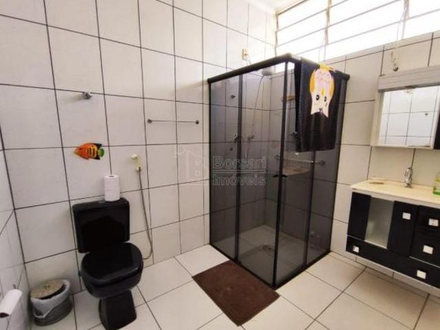 Casa para venda em Centro de 169.00m² com 3 Quartos, 1 Suite e 2 Garagens