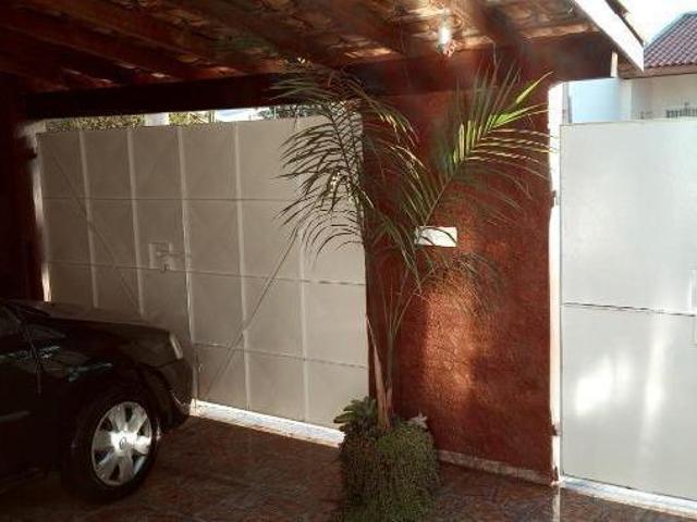Casa para venda em Centro de 169.20m² com 4 Quartos e 4 Garagens