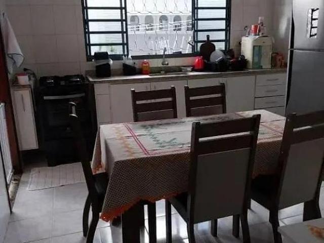 Casa para venda em Centro de 173.61m² com 3 Quartos, 1 Suite e 2 Garagens