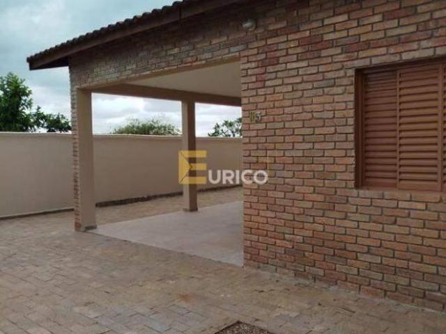 Casa para venda em Centro de 170.00m² com 4 Quartos, 2 Suites e 4 Garagens