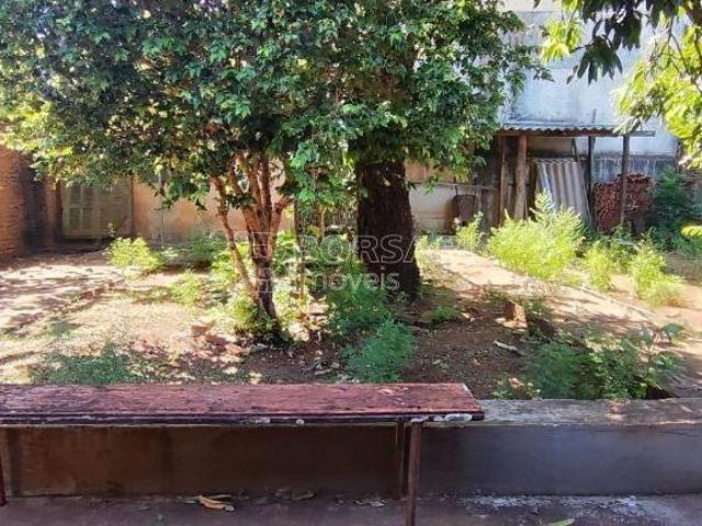 Casa para venda em Centro de 171.00m² com 3 Quartos e 4 Garagens