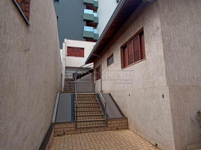Casa para venda em Centro de 174.00m² com 2 Quartos e 2 Garagens