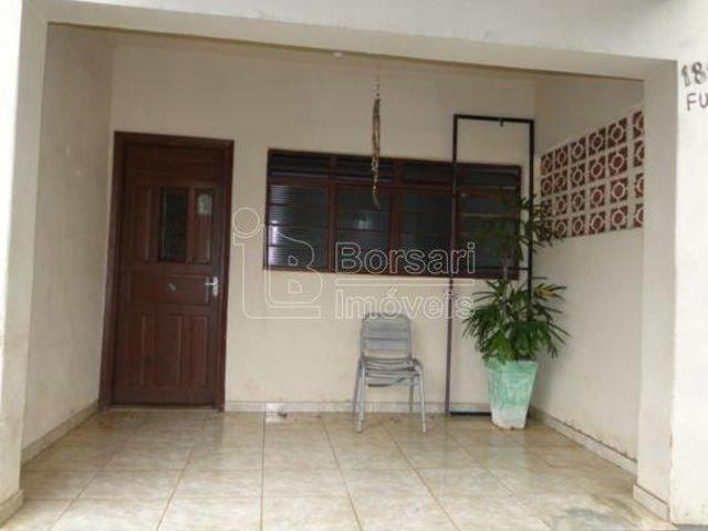 Casa para venda em Centro de 175.00m² com 2 Quartos e 1 Garagem
