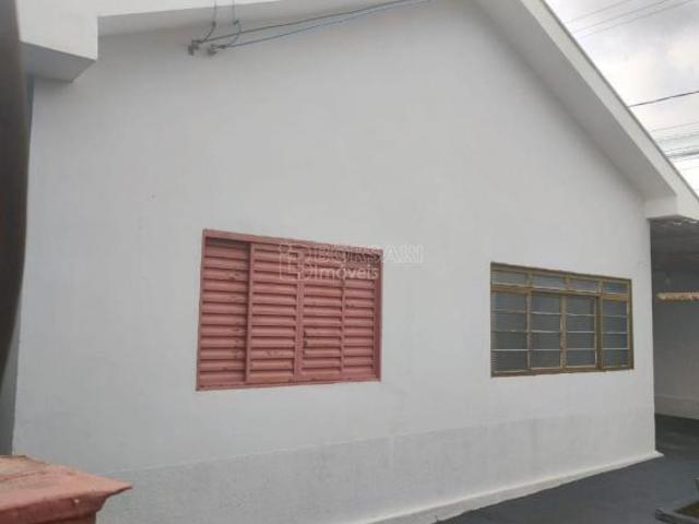 Casa para venda em Centro de 175.00m² com 2 Quartos e 1 Garagem