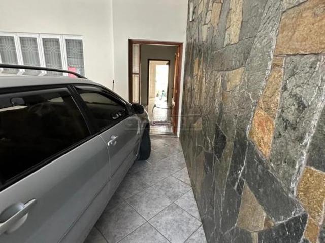 Casa para venda em Centro de 178.00m² com 3 Quartos e 2 Garagens