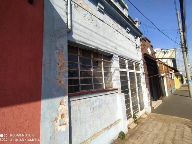 Casa para venda em Centro de 179.00m² com 1 Quarto e 1 Garagem