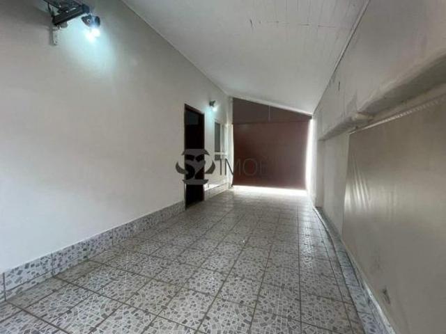 Casa para venda em Centro de 184.00m² com 2 Quartos e 3 Garagens