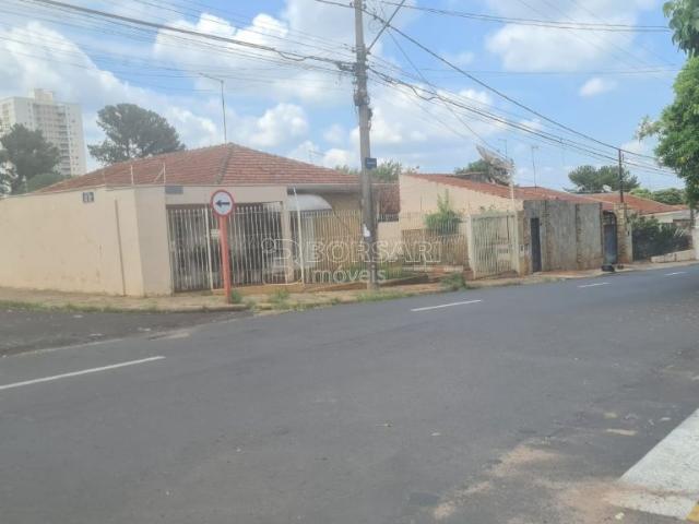 Casa para venda em Centro em Araraquara São Paulo de 185.00m² com 4 Quartos e 3 Garagens