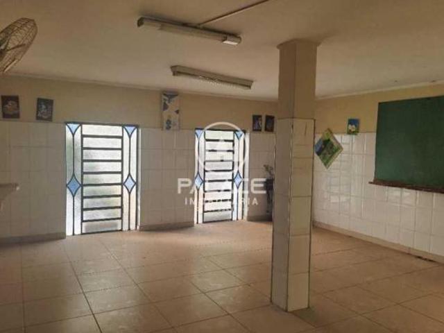 Casa para venda em Centro de 193.00m² com 1 Quarto, 1 Suite e 1 Garagem