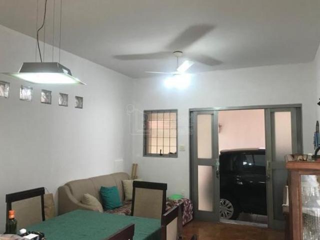 Casa para venda em Centro de 195.00m² com 2 Quartos e 1 Garagem