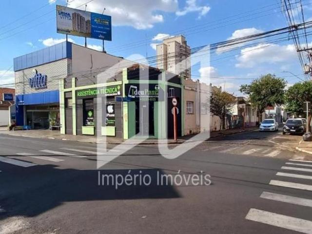 Casa para venda em Centro de 195.00m² com 4 Quartos e 2 Garagens
