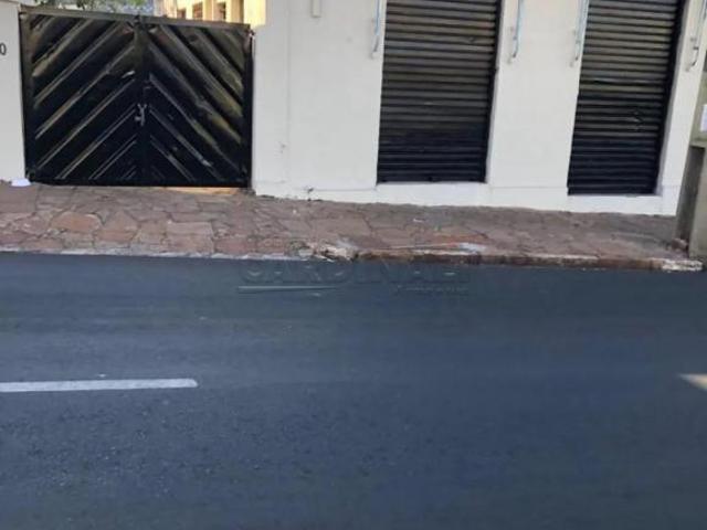 Casa para venda em Centro de 106.00m² com 2 Quartos e 10 Garagens