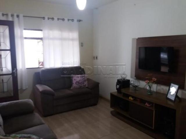 Casa para venda em Centro de 113.00m² com 2 Quartos e 2 Garagens