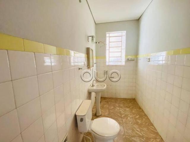 Casa para venda em Centro de 111.00m² com 2 Quartos e 1 Garagem