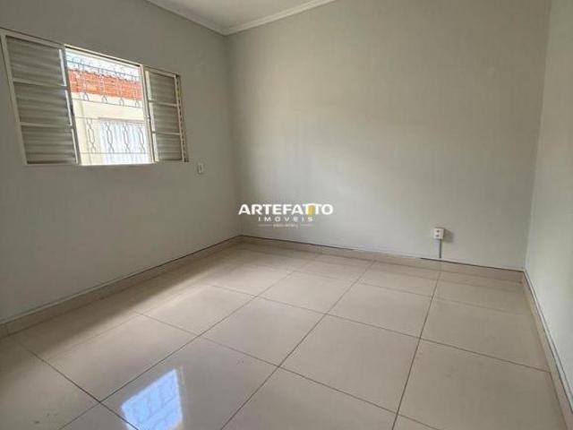 Casa para venda em Centro de 126.00m² com 3 Quartos e 5 Garagens