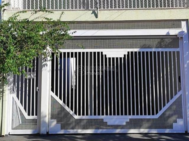 Casa para venda em Centro de 132.00m² com 2 Quartos, 2 Suites e 4 Garagens