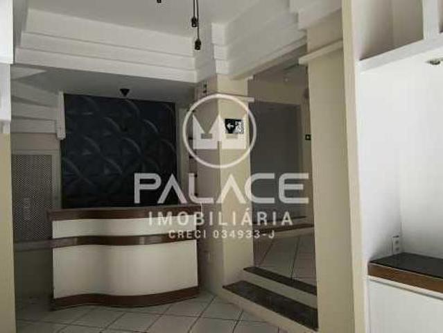 Casa para venda em Centro de 135.00m² com 1 Quarto, 1 Suite e 1 Garagem