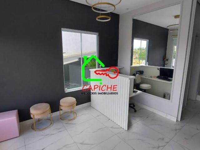 Casa para venda em Centro de 246.00m² com 2 Quartos, 1 Suite e 3 Garagens