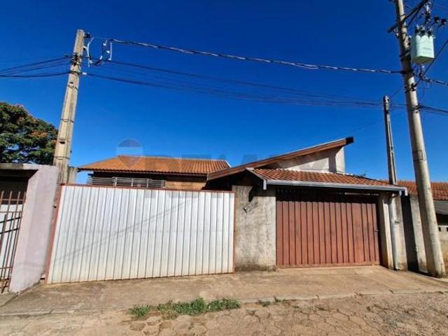 Casa para venda em Centro de 250.00m² com 4 Quartos, 1 Suite e 4 Garagens