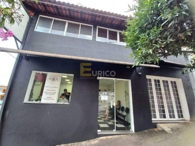 Casa para venda em Centro de 260.00m² com 3 Quartos e 1 Suite