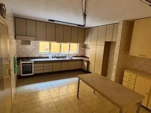 Casa para venda em Centro de 203.00m² com 4 Quartos e 2 Garagens