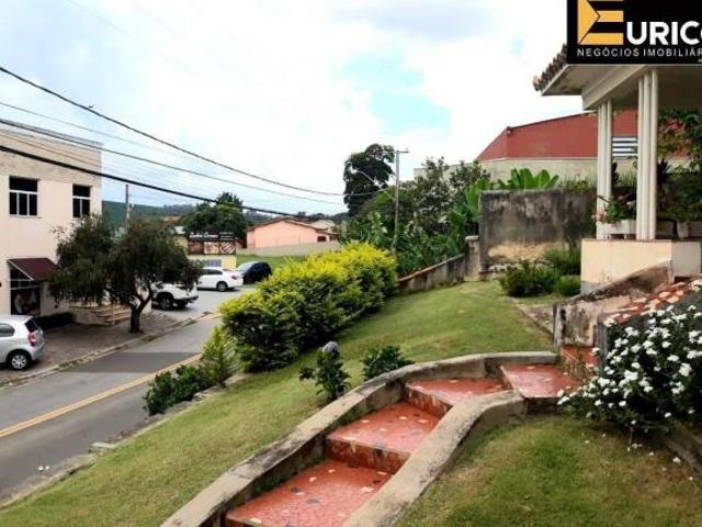 Casa para venda em Centro de 202.00m² com 3 Quartos e 1 Garagem