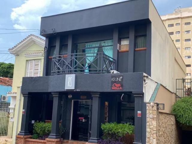 Casa para venda em Centro de 207.00m² com 1 Quarto, 1 Suite e 1 Garagem