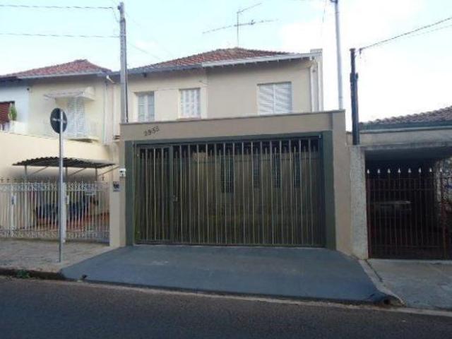 Casa para venda em Centro de 210.00m² com 3 Quartos e 4 Garagens