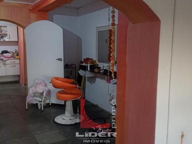 Casa para venda em Centro de 212.00m² com 3 Quartos, 1 Suite e 1 Garagem