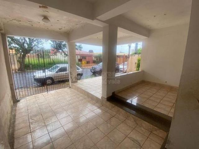 Casa para venda em Centro de 219.00m² com 3 Quartos e 2 Garagens