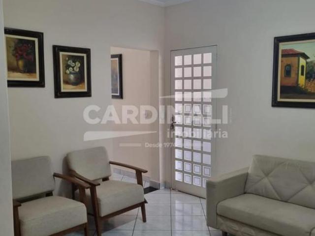 Casa para venda em Centro de 221.00m² com 3 Quartos e 1 Garagem