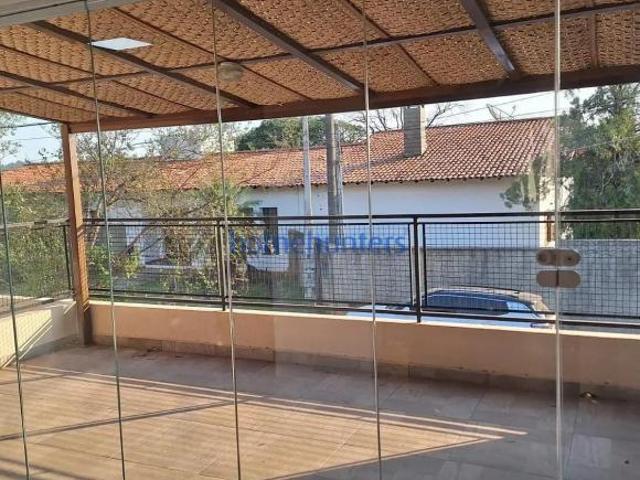 Casa para venda em Centro de 227.00m² com 3 Quartos, 3 Suites e 2 Garagens