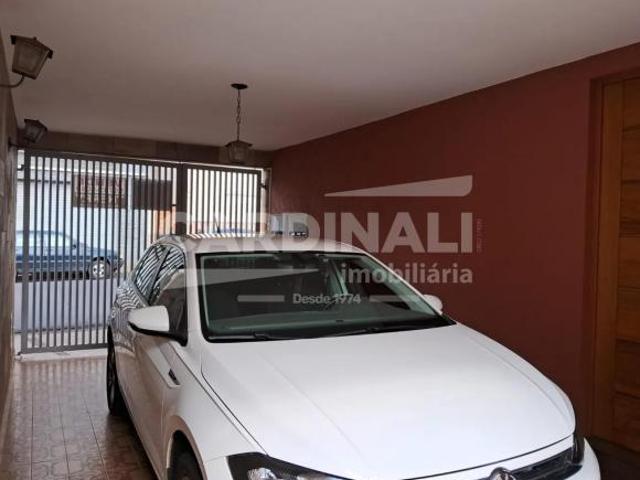 Casa para venda em Centro de 225.00m² com 5 Quartos e 2 Garagens