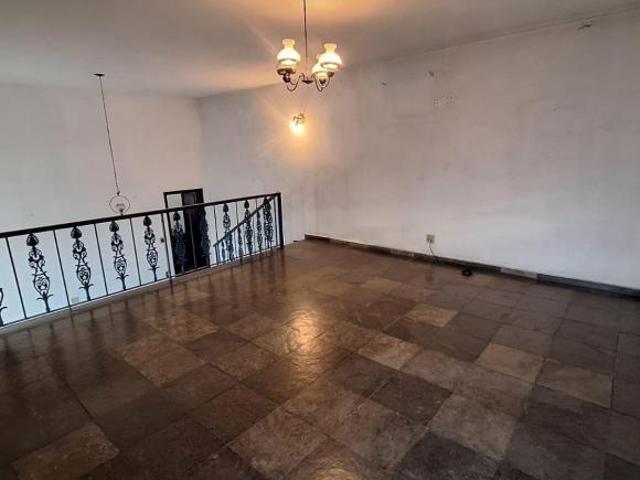 Casa para venda em Centro de 233.00m² com 3 Quartos, 1 Suite e 2 Garagens