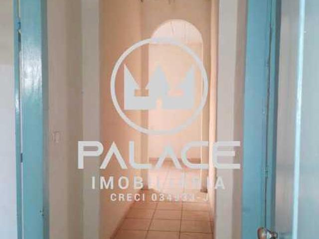 Casa para venda em Centro de 232.00m² com 5 Quartos, 1 Suite e 10 Garagens